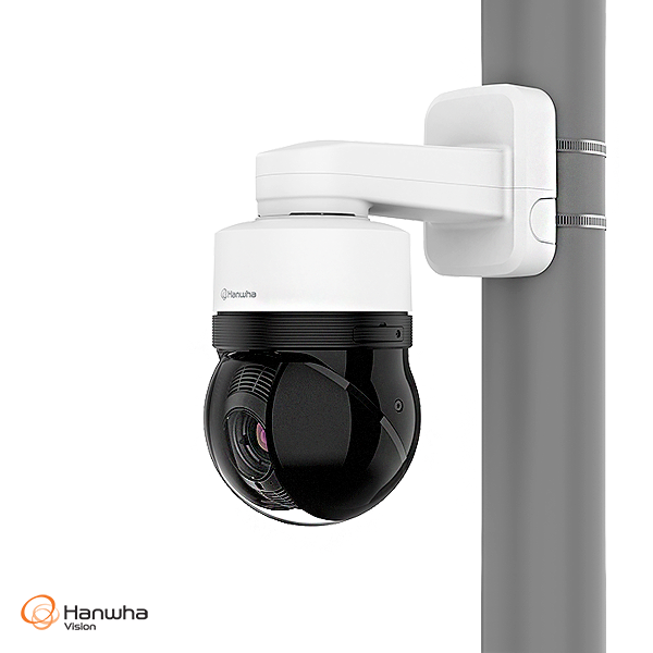 Hanwha Vision 8MP AI IR PTZ Camera with 31x Zoom (Powered by Wisenet7 ...